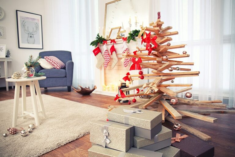 15 DIY Christmas Decoration Ideas For Your Home | DesignCafe