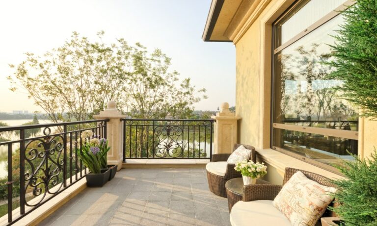 8 Balcony Safety Grill Designs For Apartments | Design Cafe