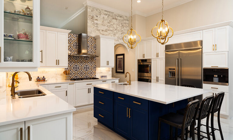 Stylish U Shaped Kitchen With Island: Maximize Space