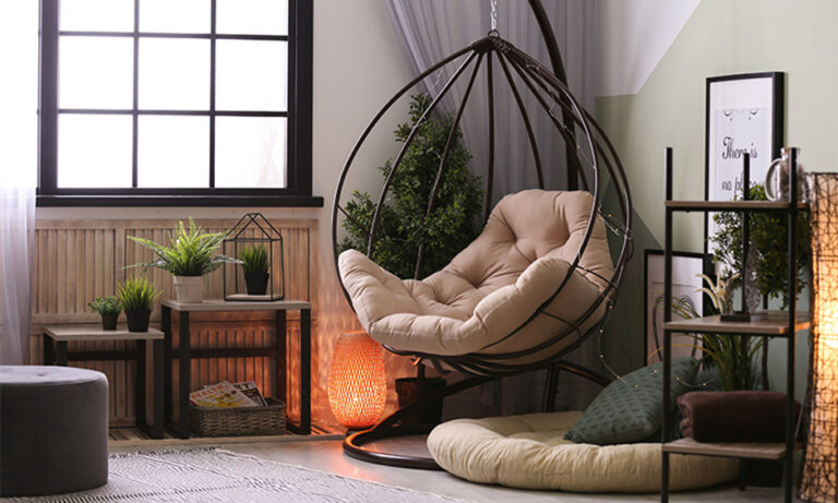7 Oversized Chair Designs For Extra Comfort | DesignCafe